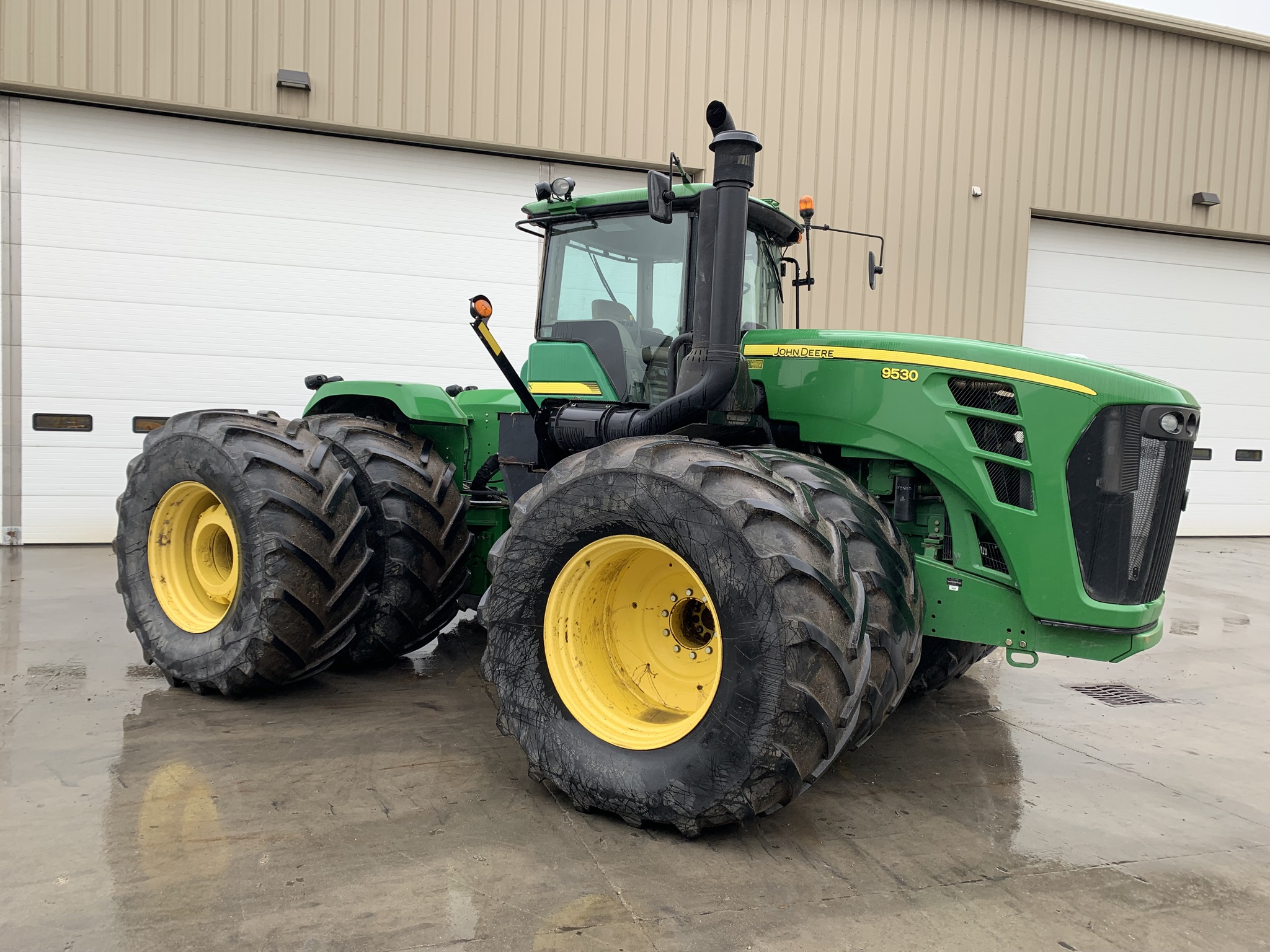 2010 John Deere 9530 - Articulated 4WD Tractors - Holland, MI