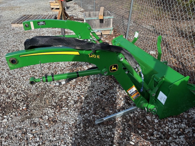 120e - Meade Tractor