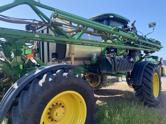 2018 John Deere R4030 - Self-Propelled Sprayers - Grand Falls, NB