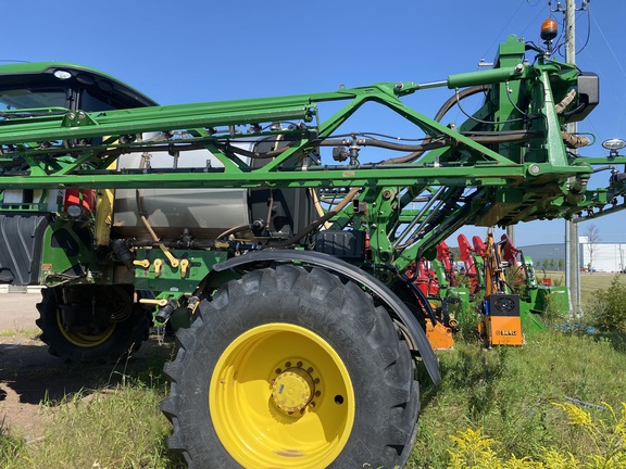 2018 John Deere R4030 - Self-Propelled Sprayers - Grand Falls, NB
