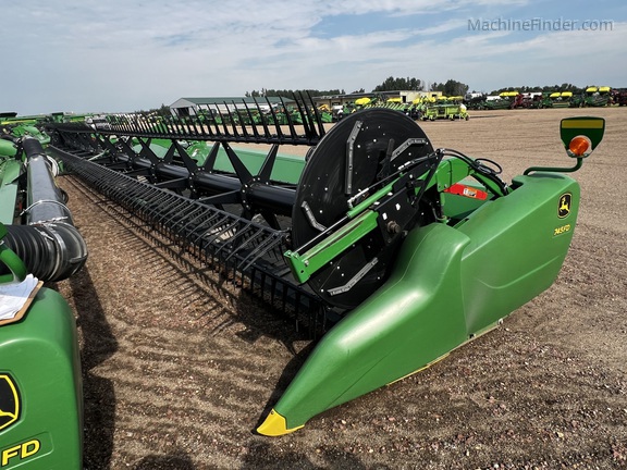 2019 John Deere 745FD | Combine Platforms | MachineFinder