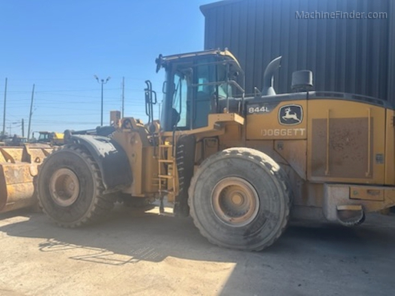 2019 John Deere 844L | Wheel Loaders | MachineFinder