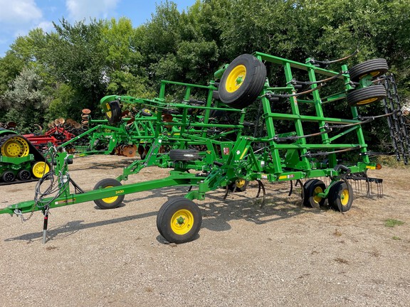 Equipment Details 2021 John Deere 2430 565522