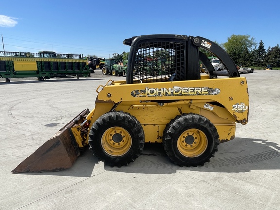 2002 John Deere 250 - Skid Steer Loaders - Kent City, MI