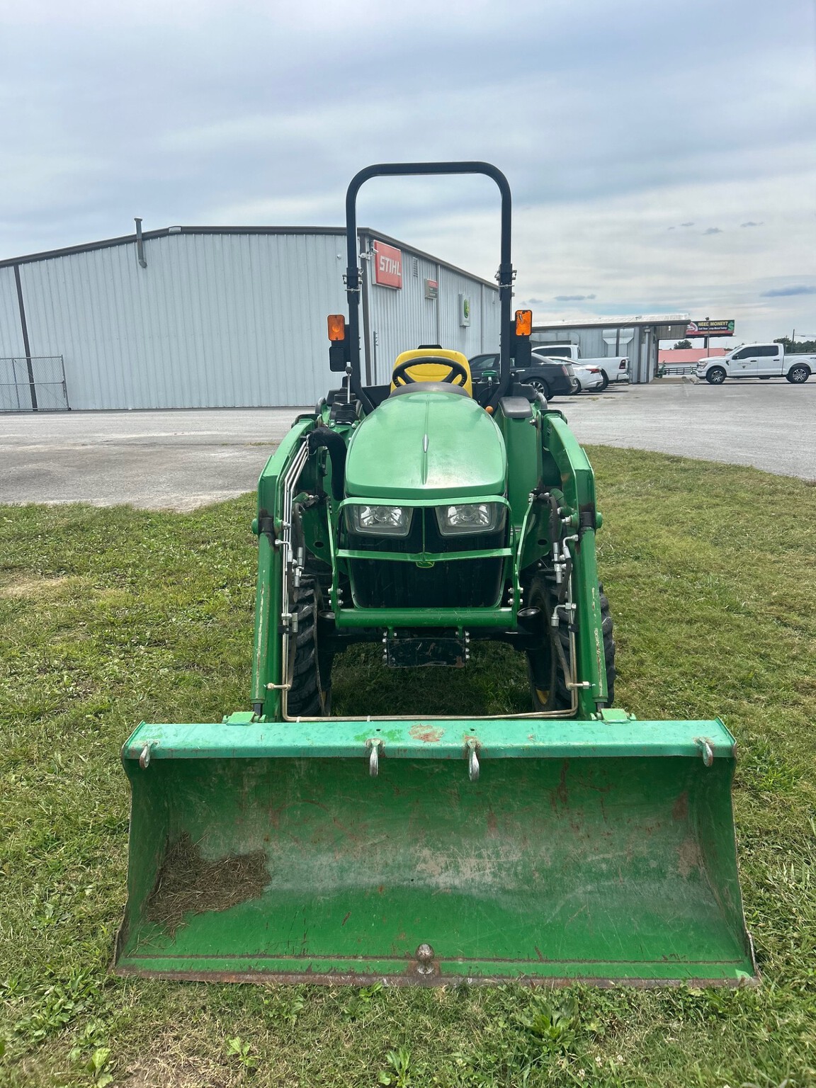 3038E Tractor with Loader | John Deere Compact Tractor | TriGreen Equipment