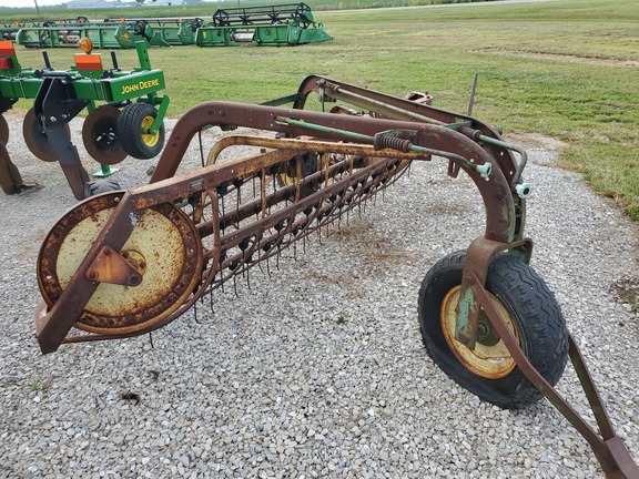 John Deere Hay Rake - Rakes - John Deere MachineFinder