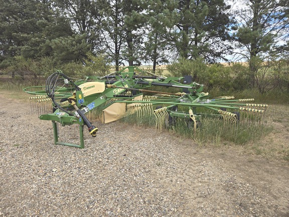 2016 Krone SWADRO TC880 | Rakes | MachineFinder
