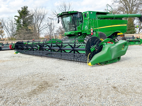 2021 John Deere RD40F | Combine Platforms | MachineFinder