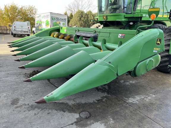 2011 John Deere 608C | Corn and Row Crop headers | MachineFinder