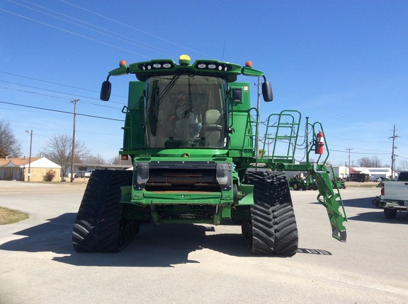 John-Deere-S790-97