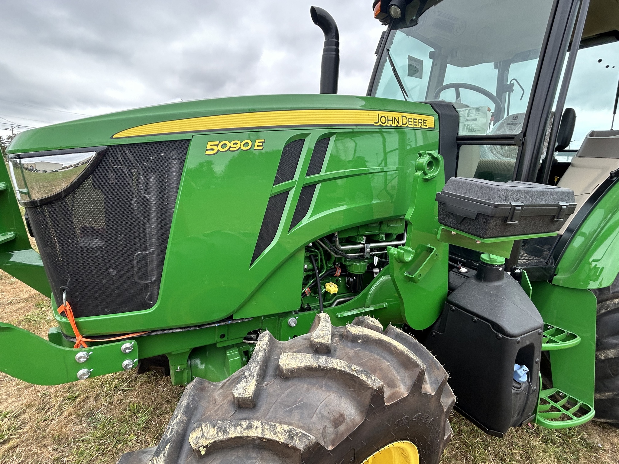 2023 John Deere 5090E - Tractor Loaders - Mansfield, OH