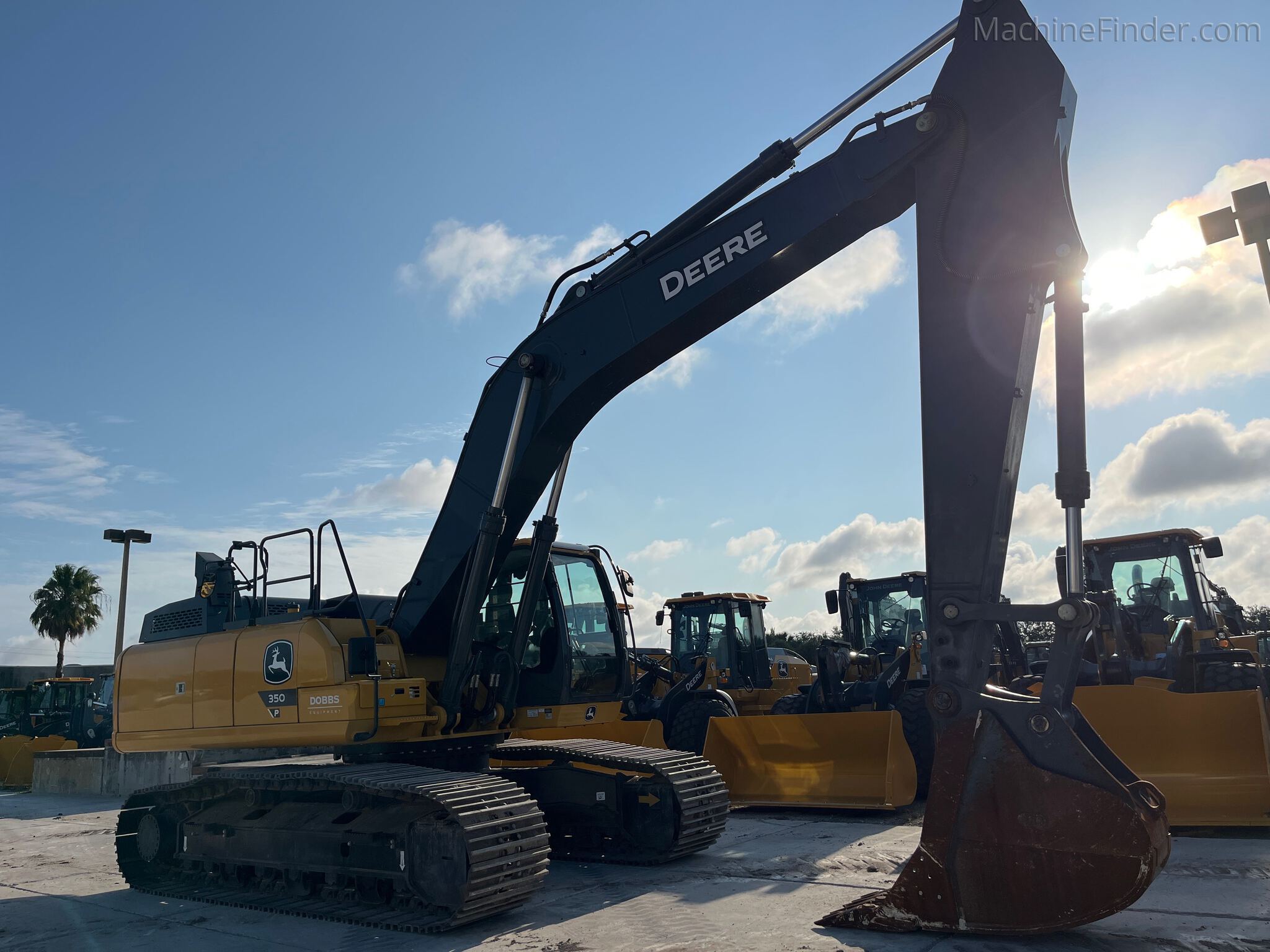 John Deere 350b 350 P Tier | Mid Size Excavator | John Deere US