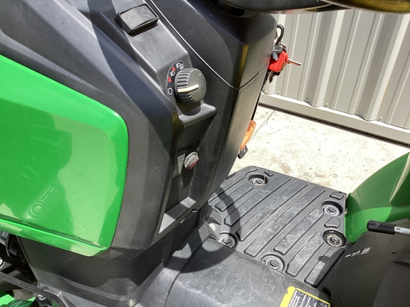 2019 John Deere 1023E - Compact Utility Tractors - Cleburne, TX