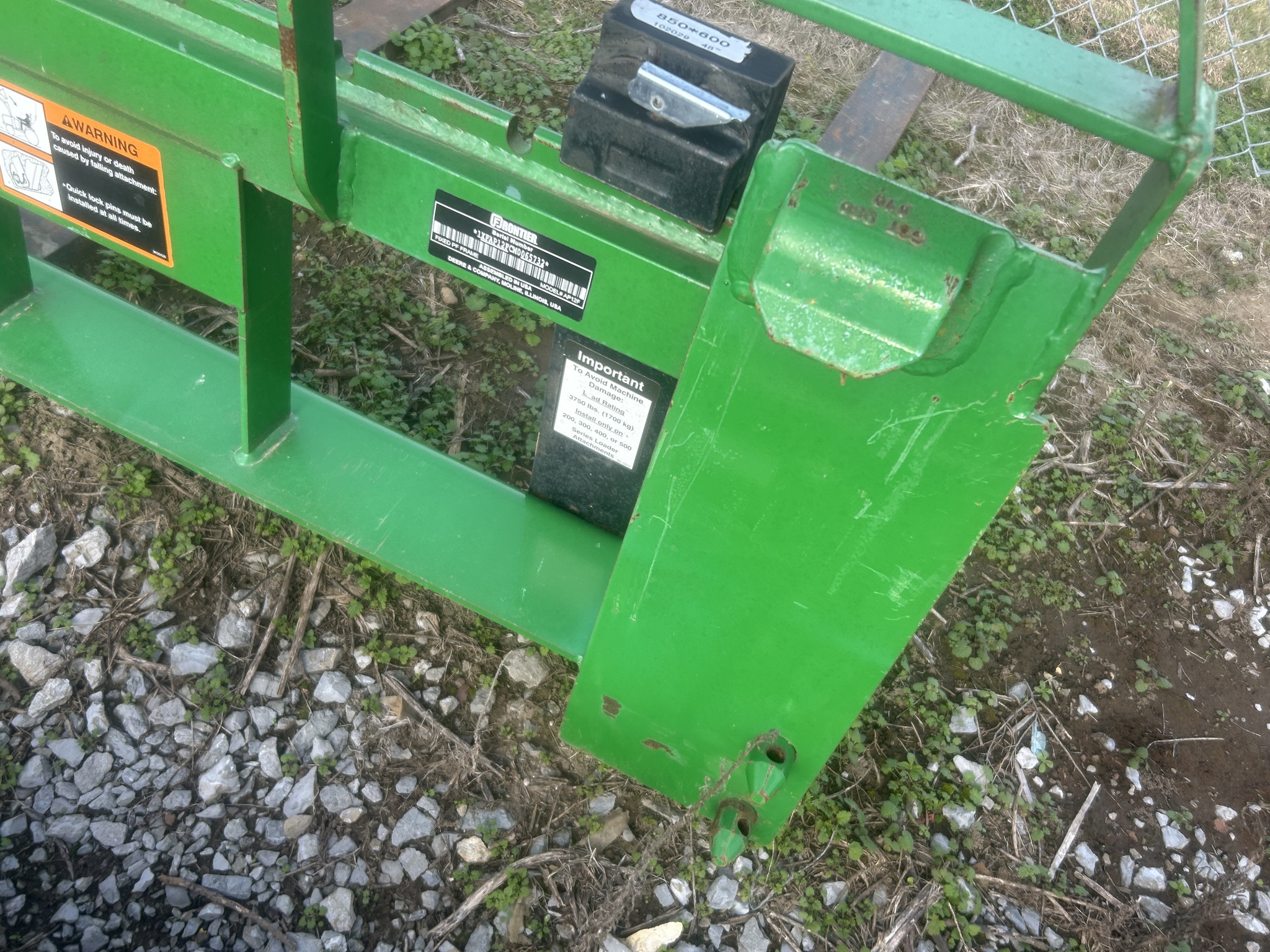 AP12F - Meade Tractor