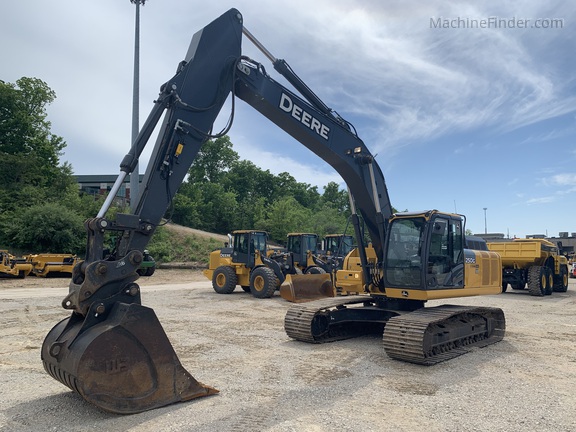 2019 John Deere 250G LC | Excavators | MachineFinder