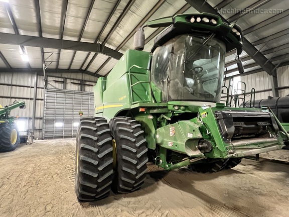 2021 John Deere S780 | Combines | MachineFinder
